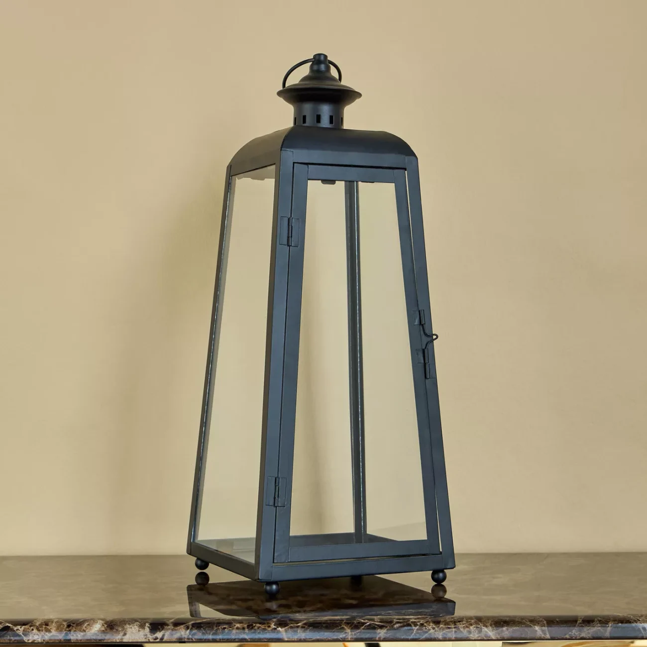 Classique Metal Lantern - Home Auraa