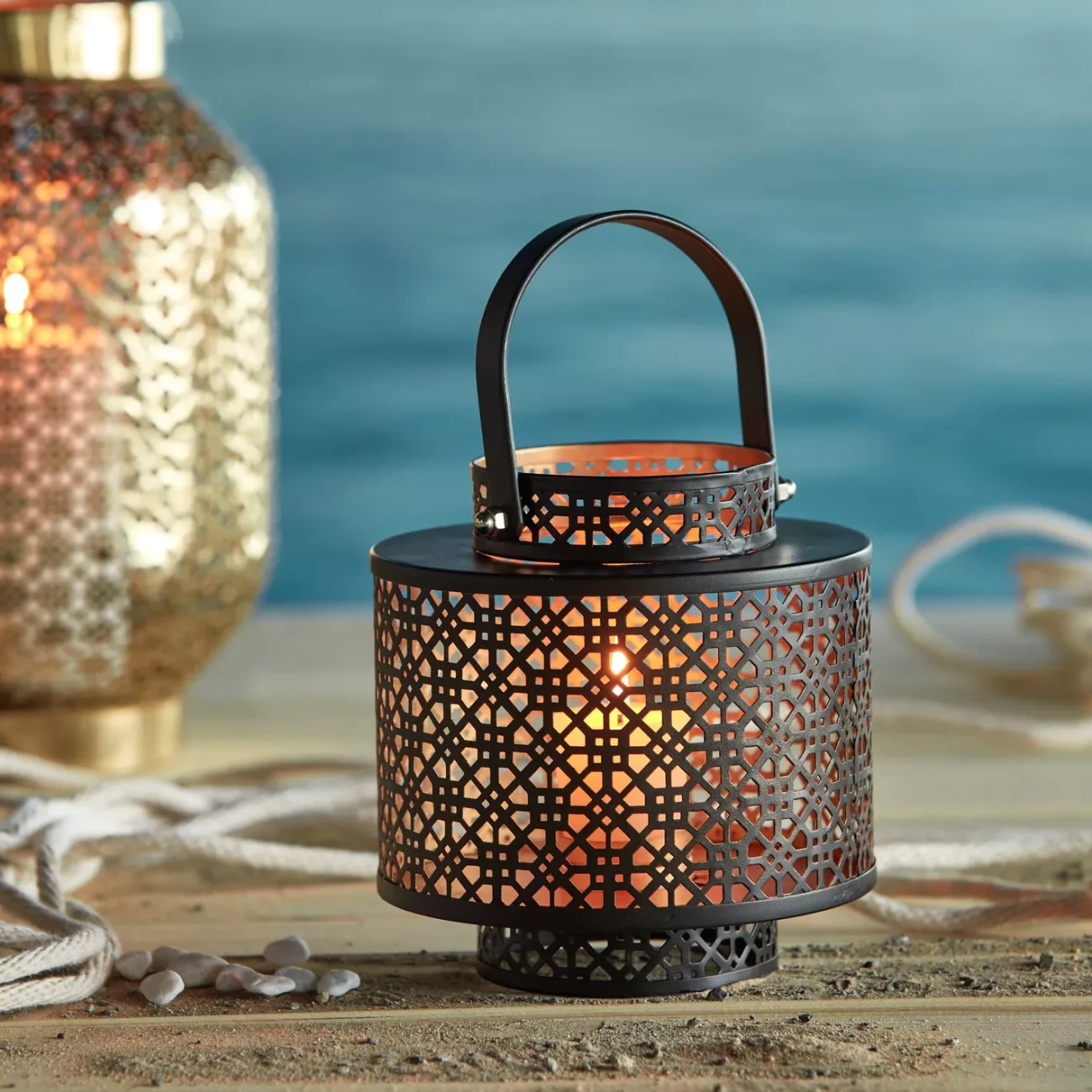 Royal Metal Lantern - Home Auraa